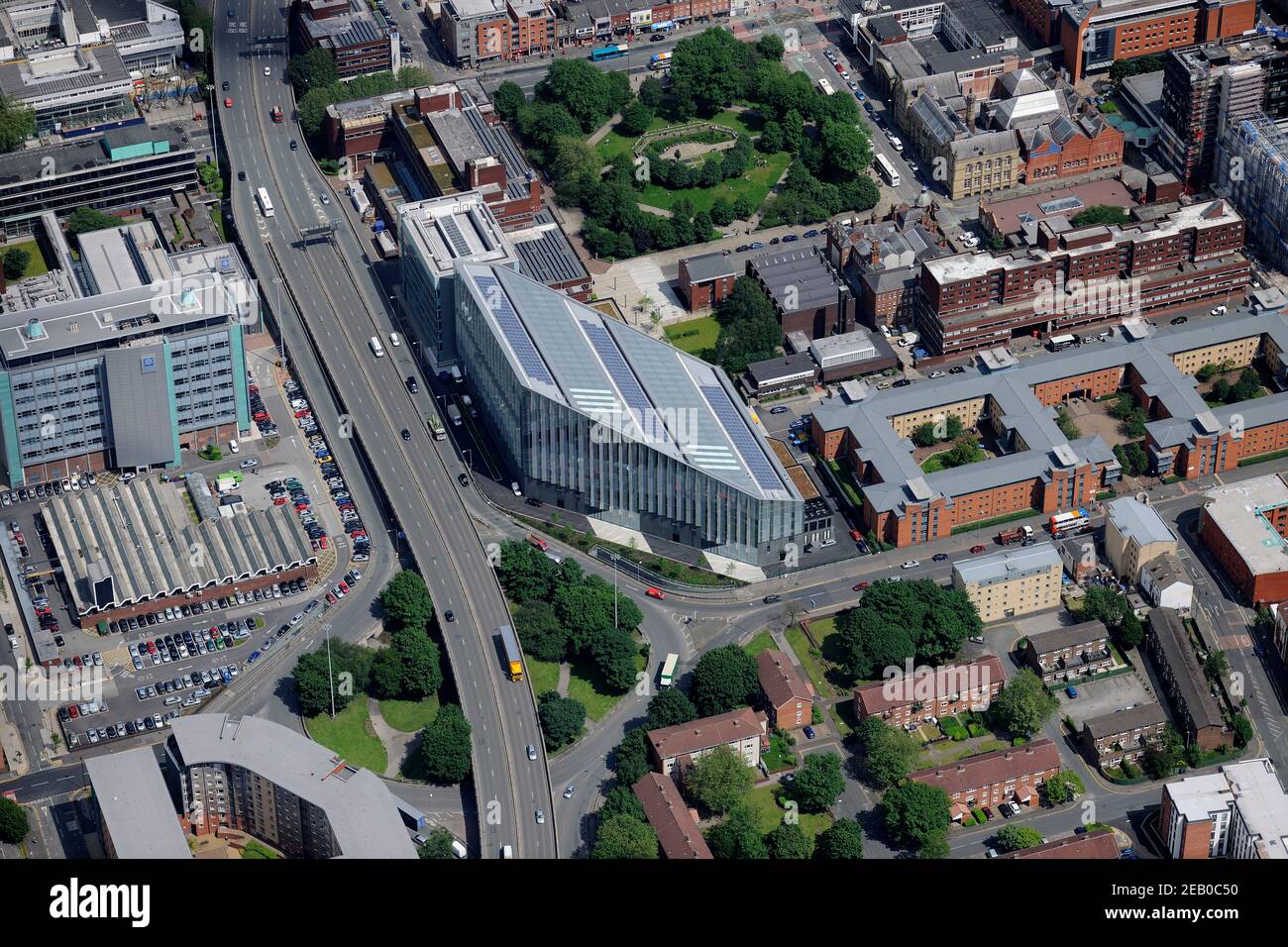 Umist campus of manchester university hi-res stock photography and ...