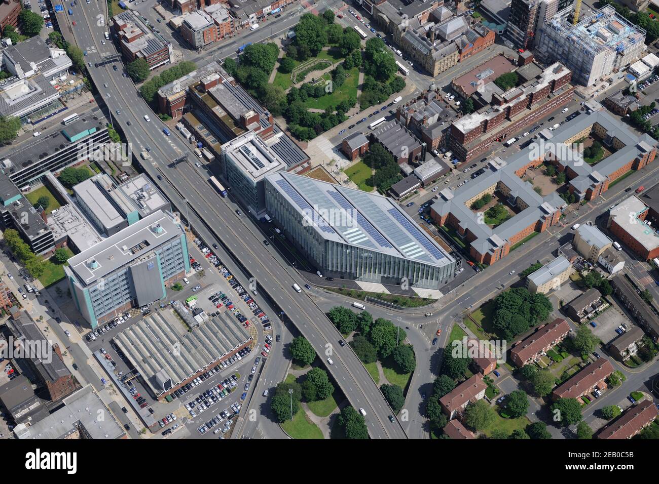 Umist campus of manchester university hi-res stock photography and ...