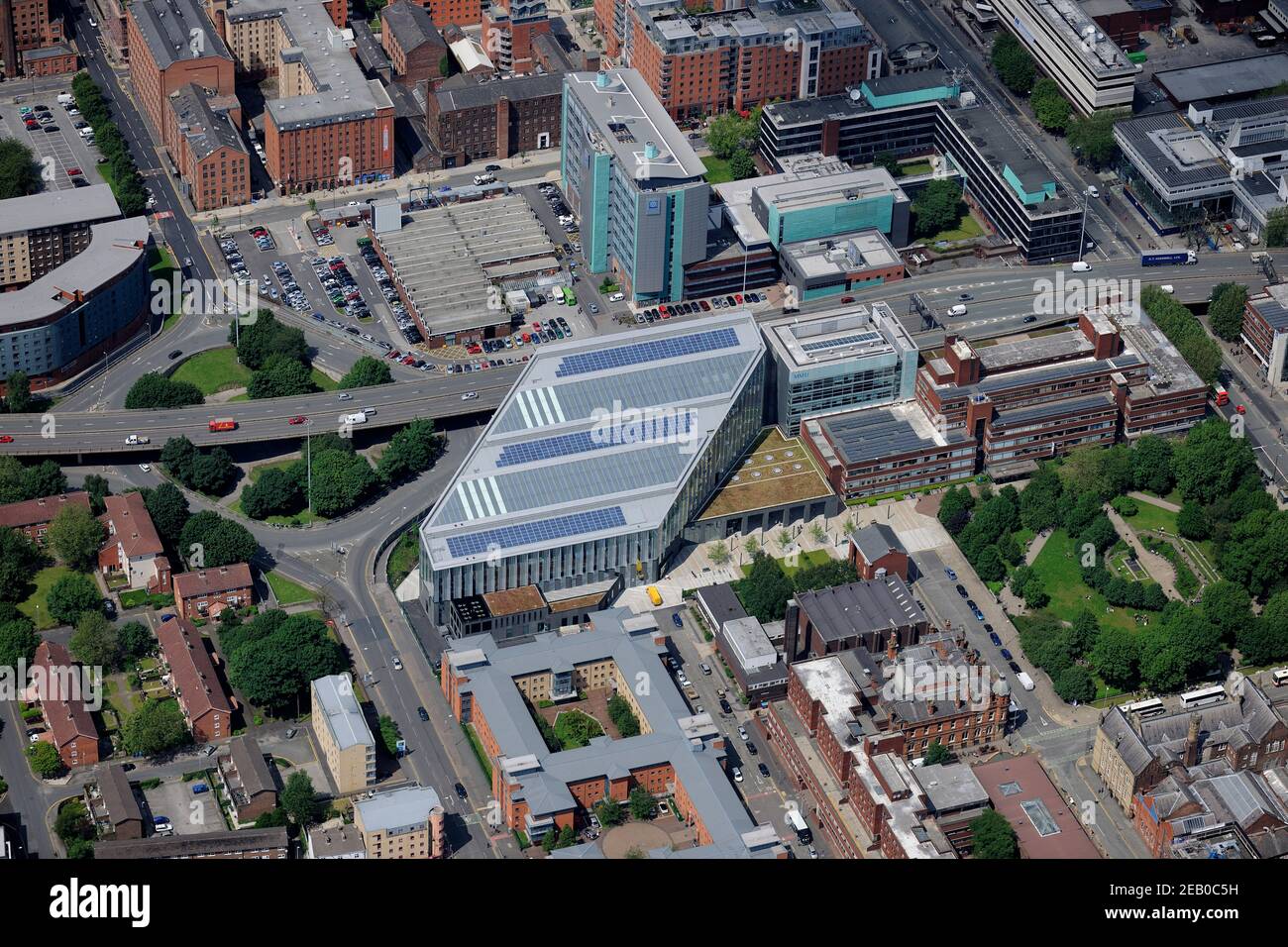 Umist campus of manchester university hi-res stock photography and ...