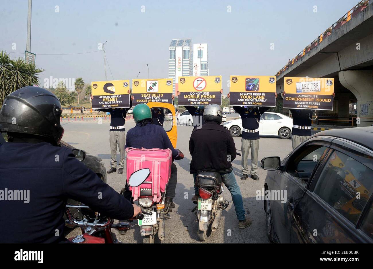 Traffic in islamabad hi-res stock photography and images - Alamy