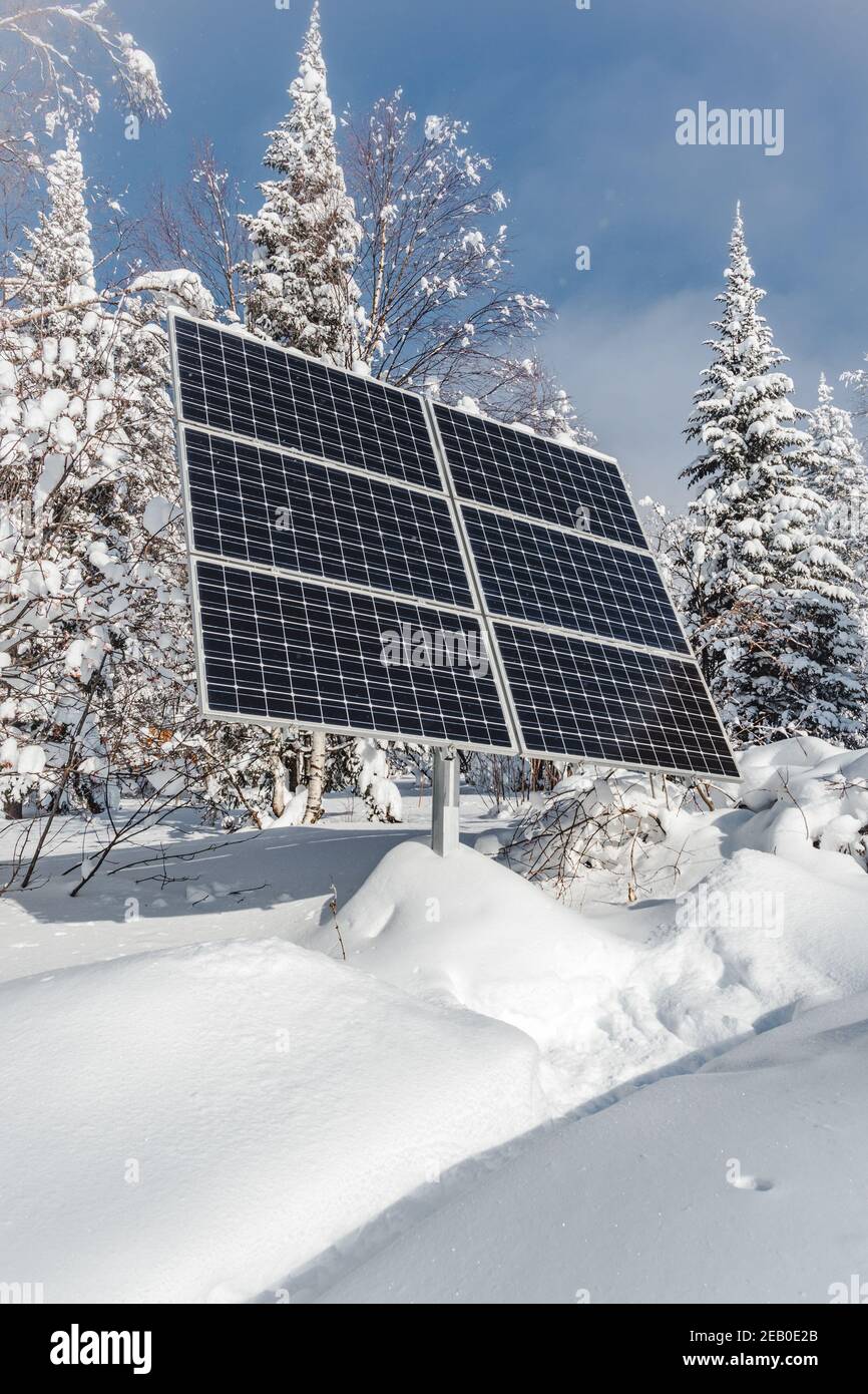 Solar power house forest hi-res stock photography and images - Alamy