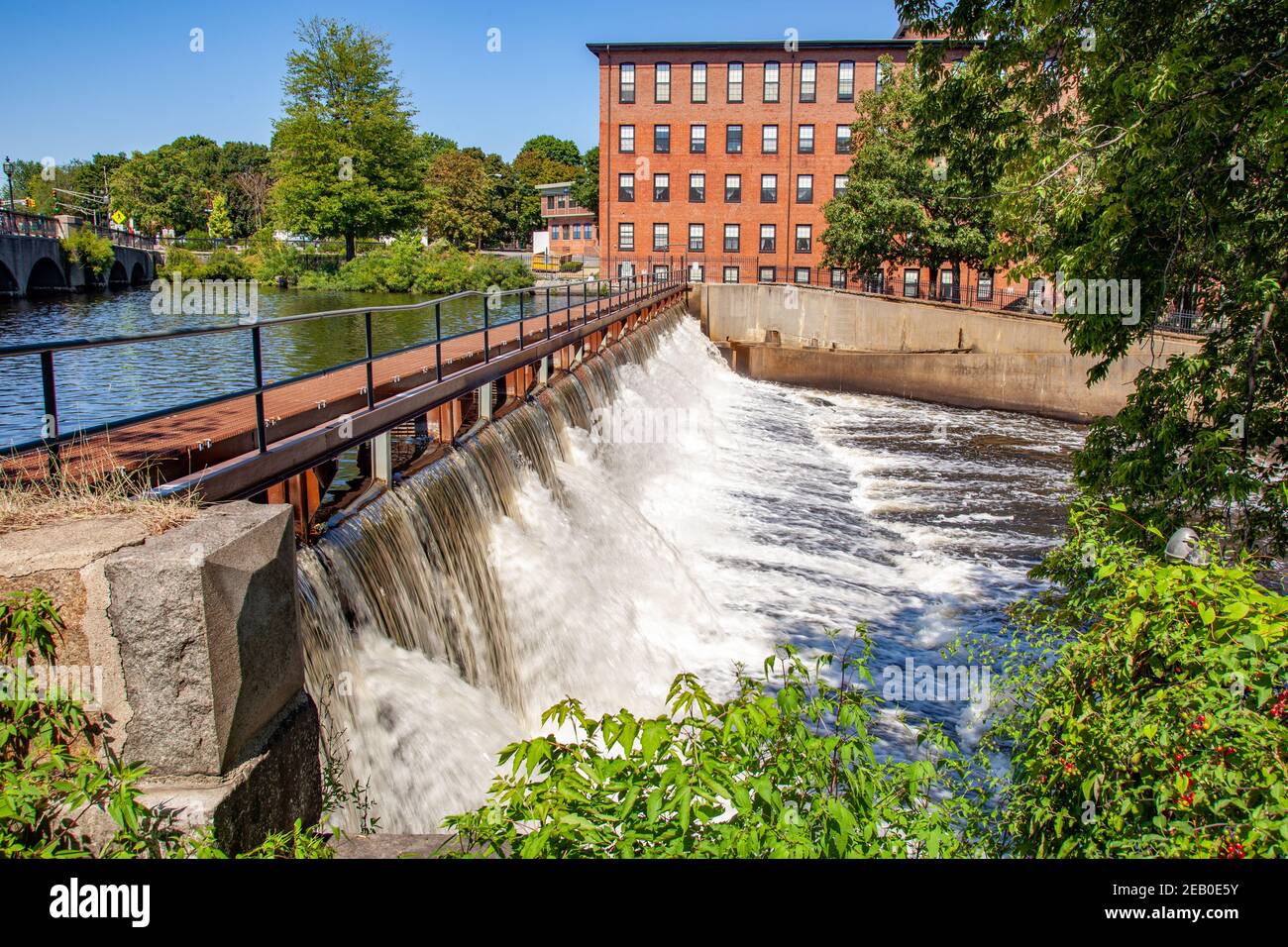 Charles river dam boston hi-res stock photography and images - Alamy