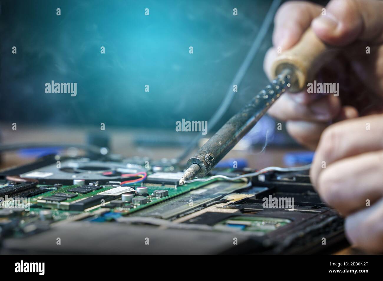 Electronics manufacturing hi-res stock photography and images - Alamy