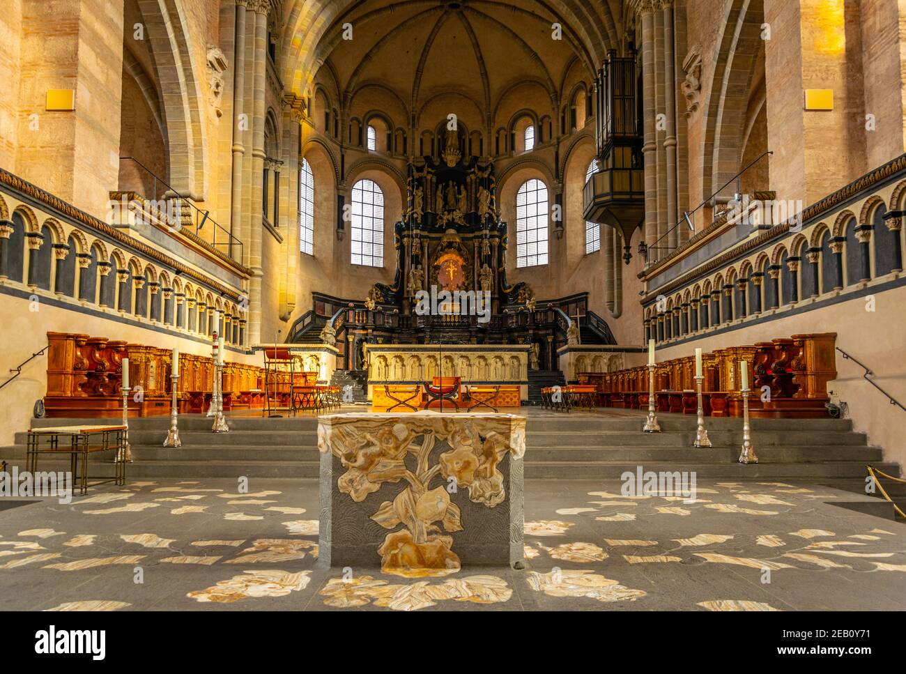 Altar in trier cathedral cathedral hi-res stock photography and images ...