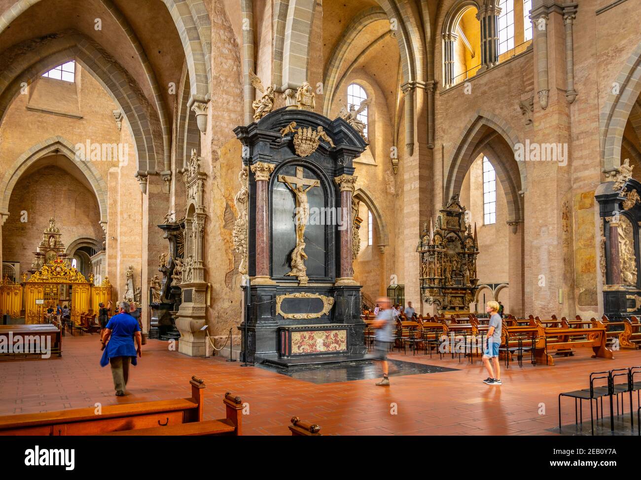 Altar in trier cathedral cathedral hi-res stock photography and images ...