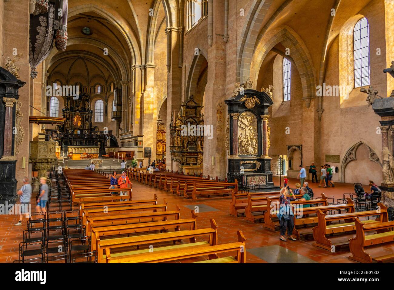 Altar in trier cathedral cathedral hi-res stock photography and images ...