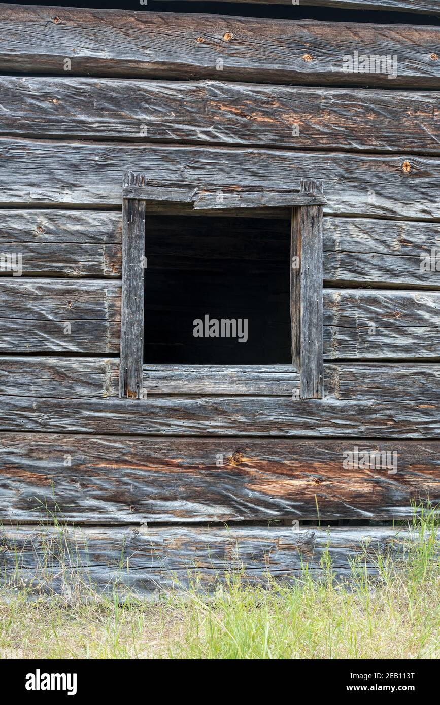 Log cabin exterior, Jim Moore Place historic site, Nez Perce National ...