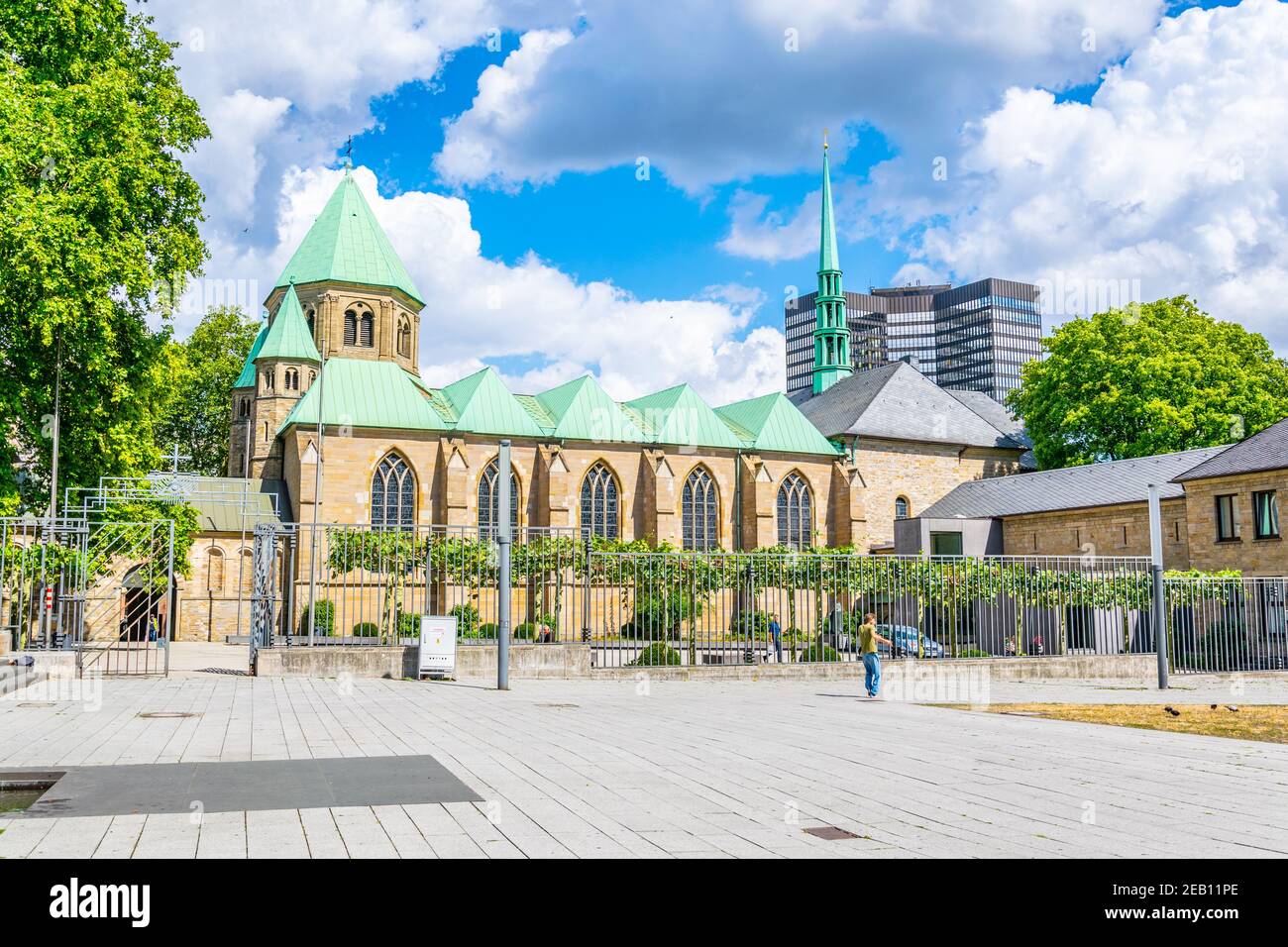 Essen cathedral hi-res stock photography and images - Alamy