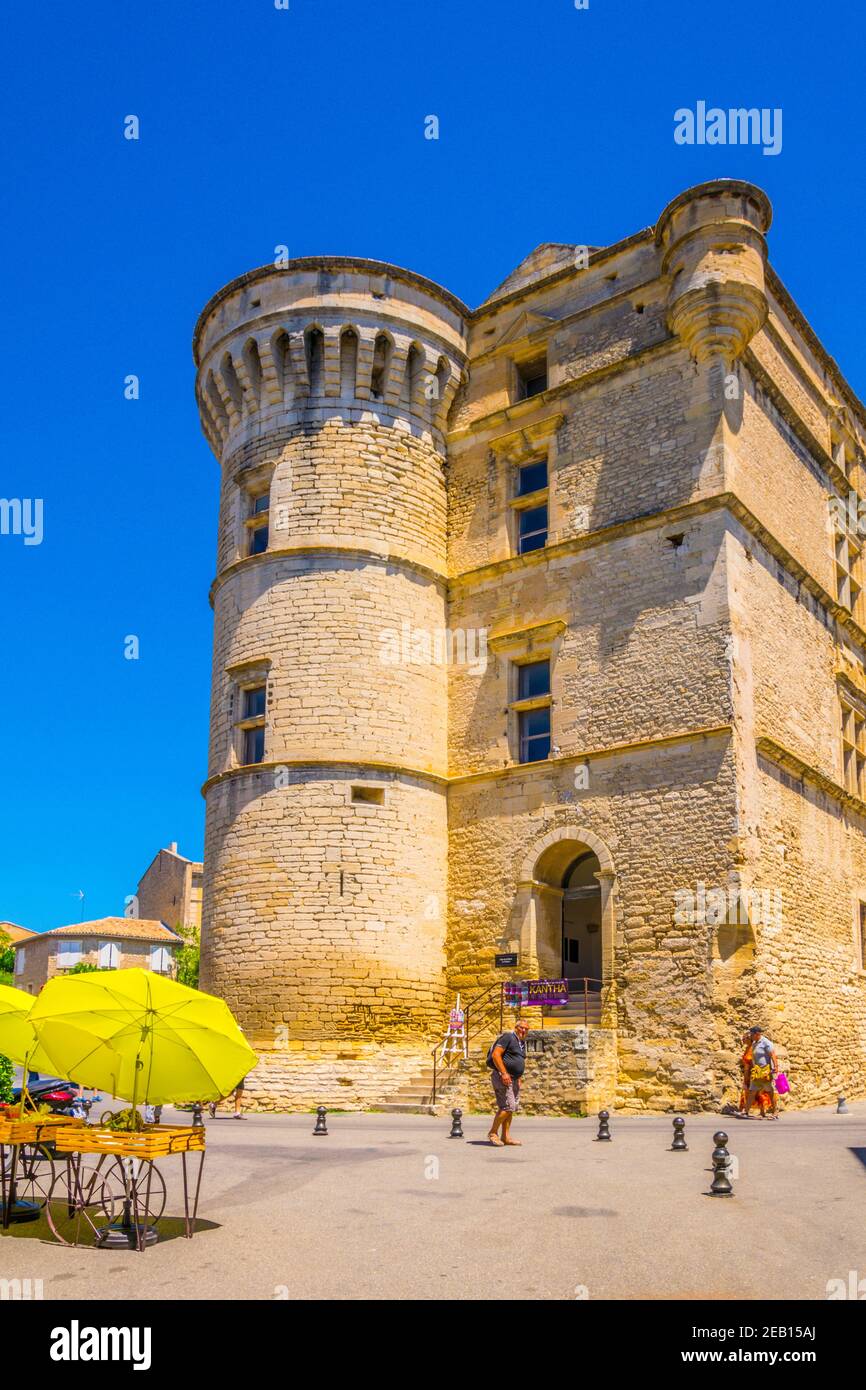 Chateau de gordes hi-res stock photography and images - Alamy