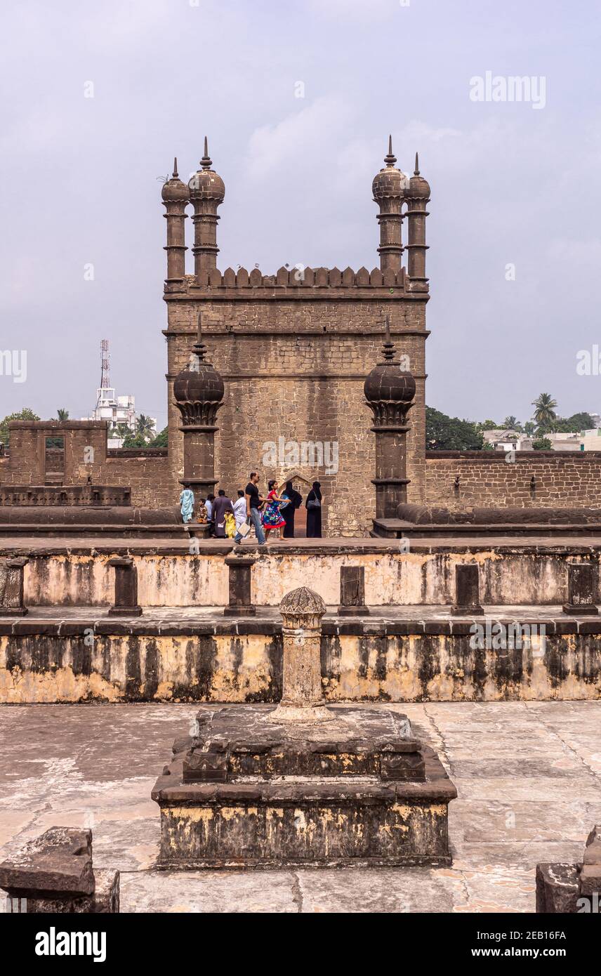Mosque water tank hi-res stock photography and images - Alamy
