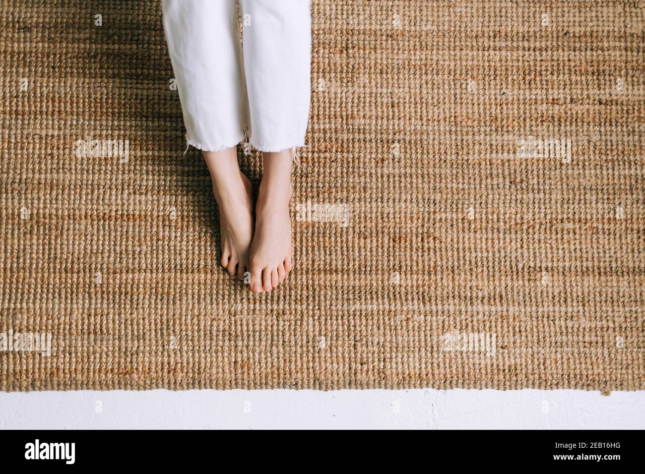 Jute rug hi-res stock photography and images - Alamy