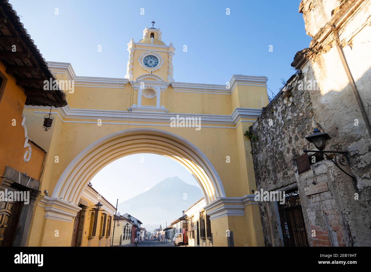 Arch of Santa Catalina and colonial houses in main avenue of Antigua ...