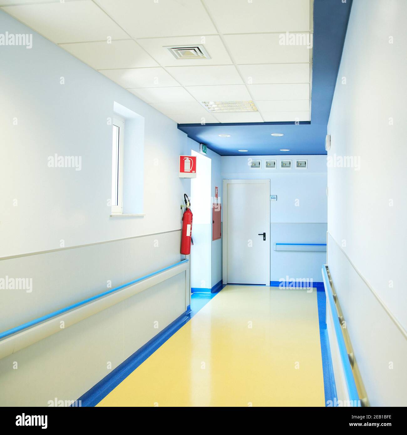 Hospital floor hi-res stock photography and images - Alamy