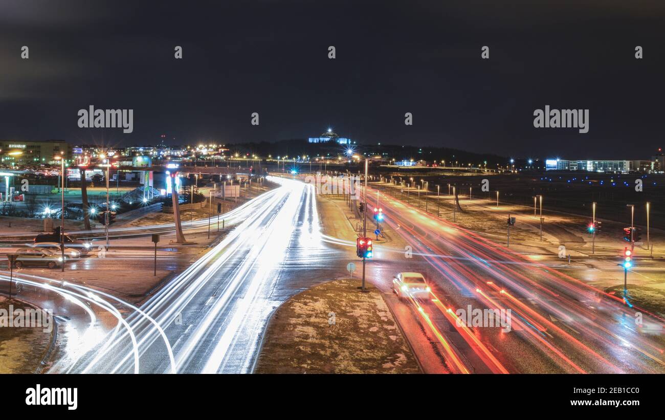 Heavy late-night traffic in downtown Reykjavík Stock Photo - Alamy
