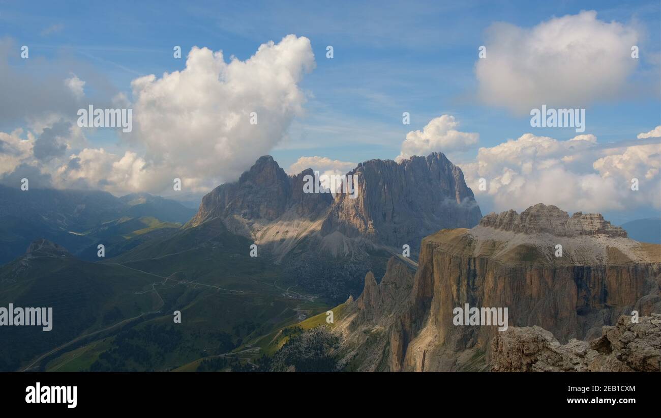 Sky running clouds time lapse hi-res stock photography and images - Alamy