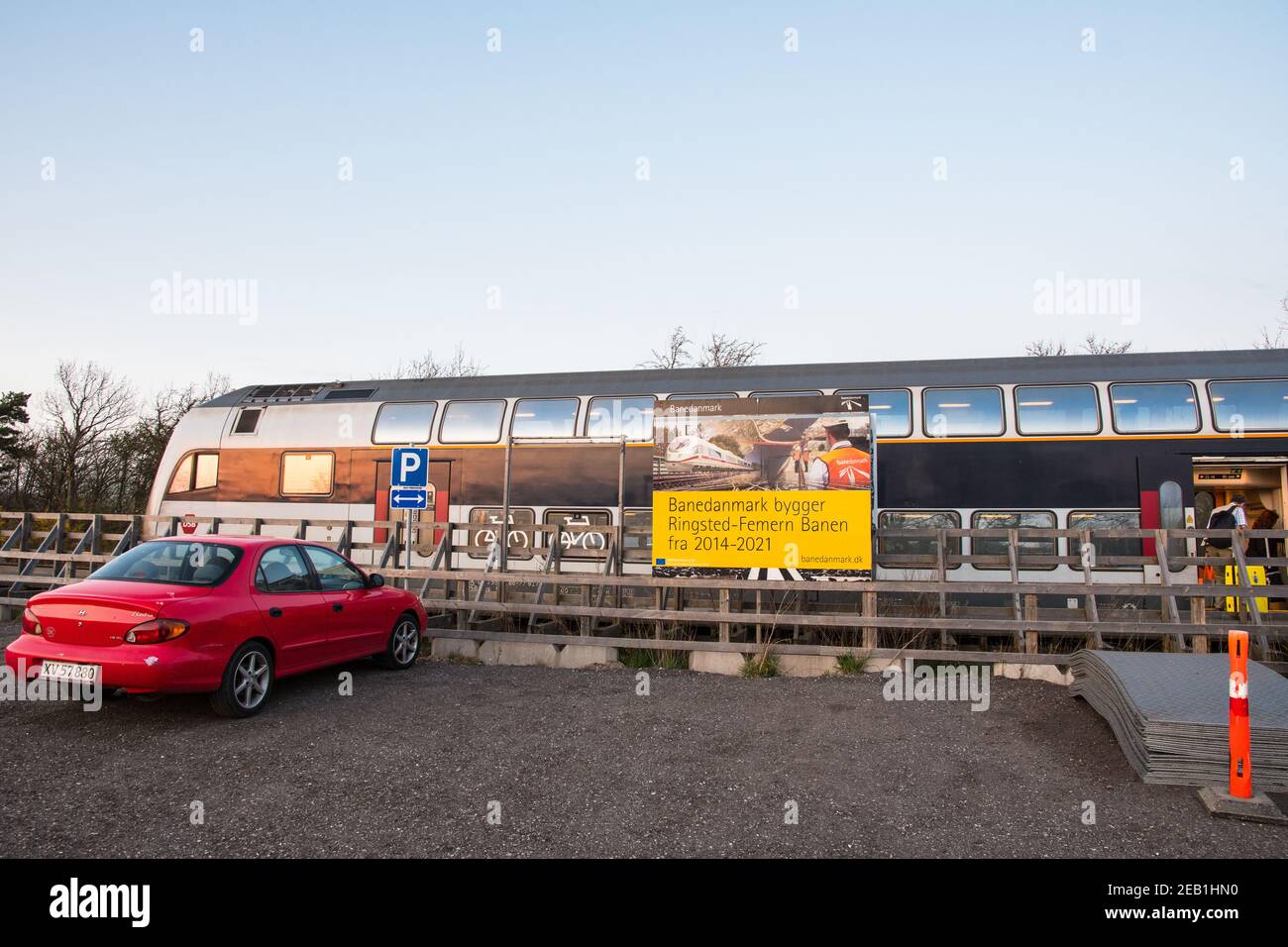Describing a train hi-res stock photography and images - Alamy