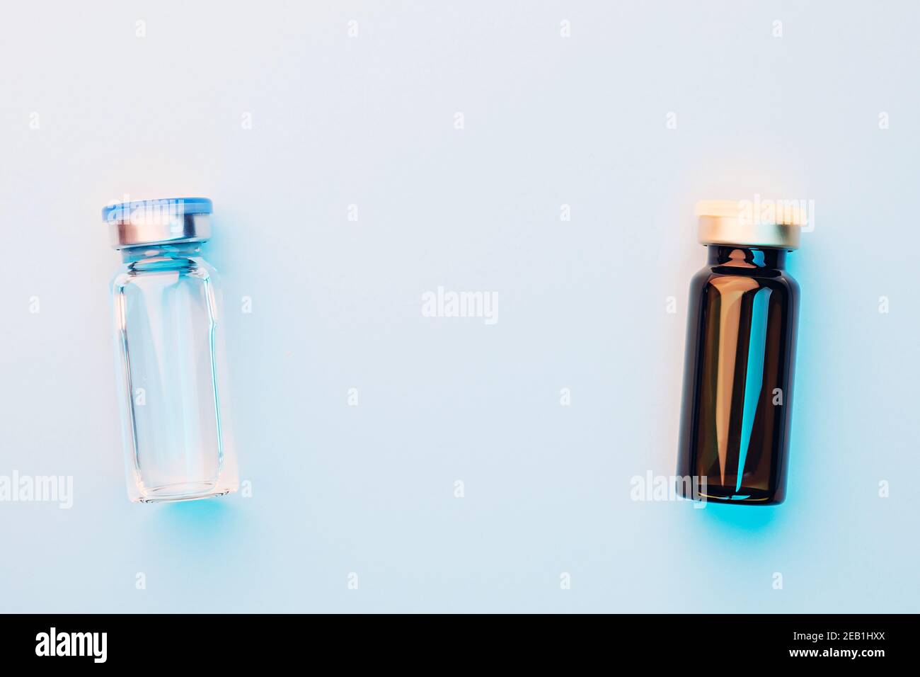 Two covid 19 vaccine vials hi-res stock photography and images - Alamy