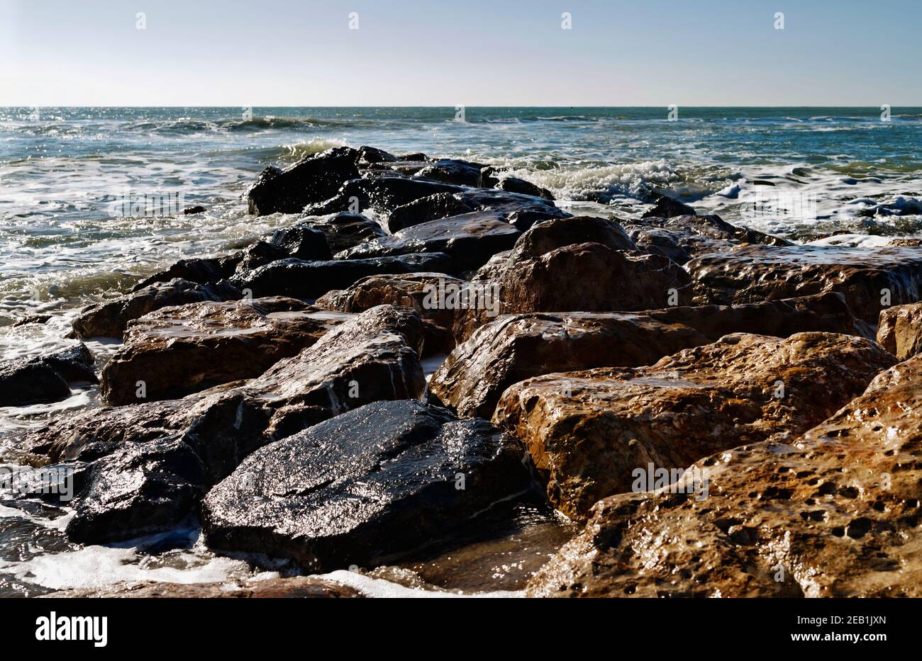 Seawater waves hi-res stock photography and images - Alamy