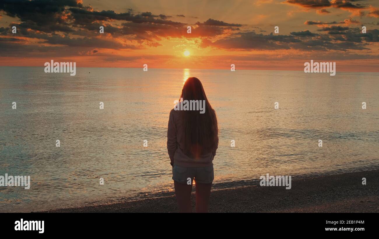 Raising hands sunrise hi-res stock photography and images - Alamy