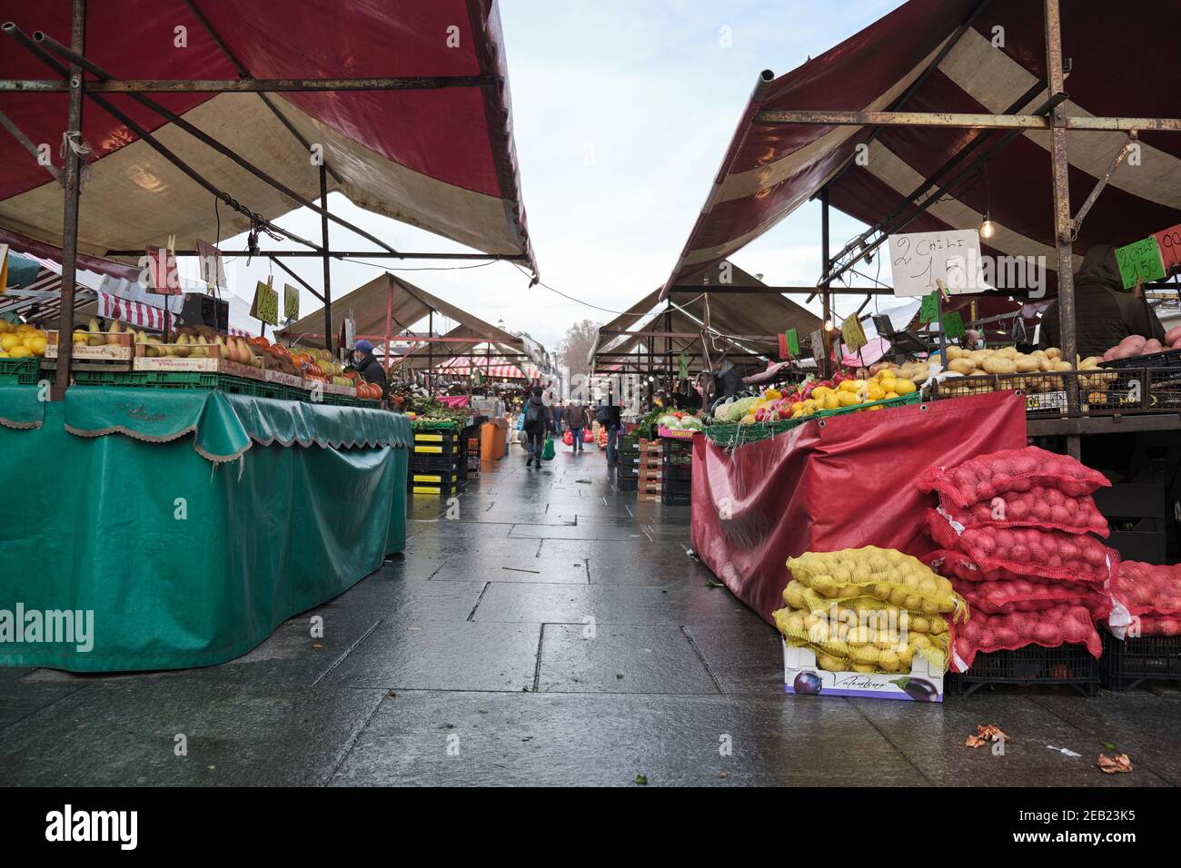 Porta palazzo market hi-res stock photography and images - Alamy