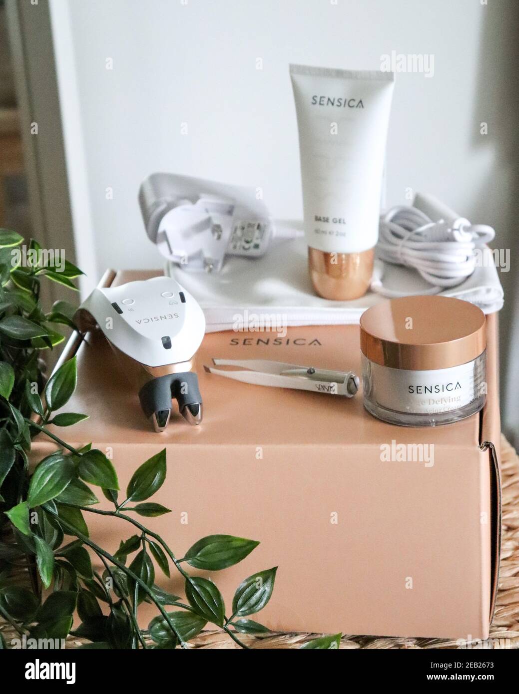 Sensilift premium kit hi-res stock photography and images - Alamy