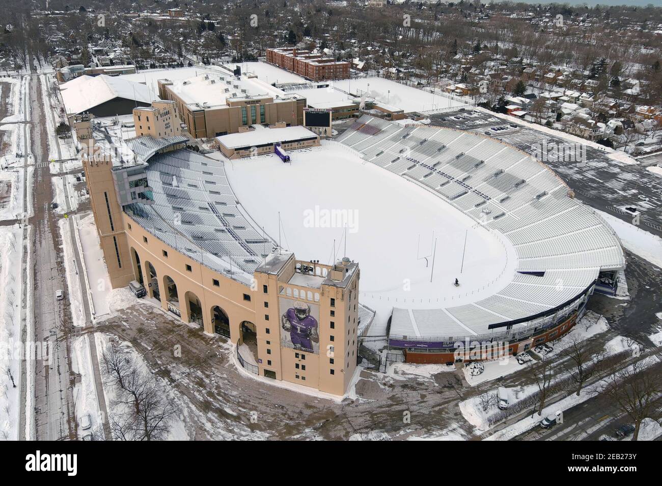 Northwestern university aerial hi-res stock photography and images - Alamy