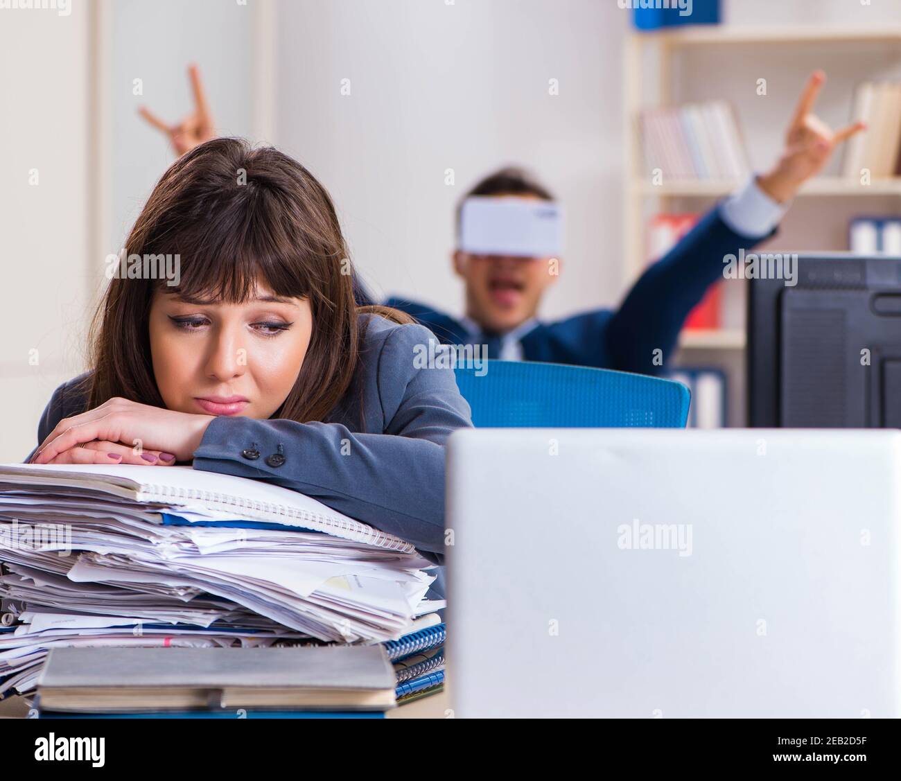 The employee with virtual reality glasses in office Stock Photo - Alamy