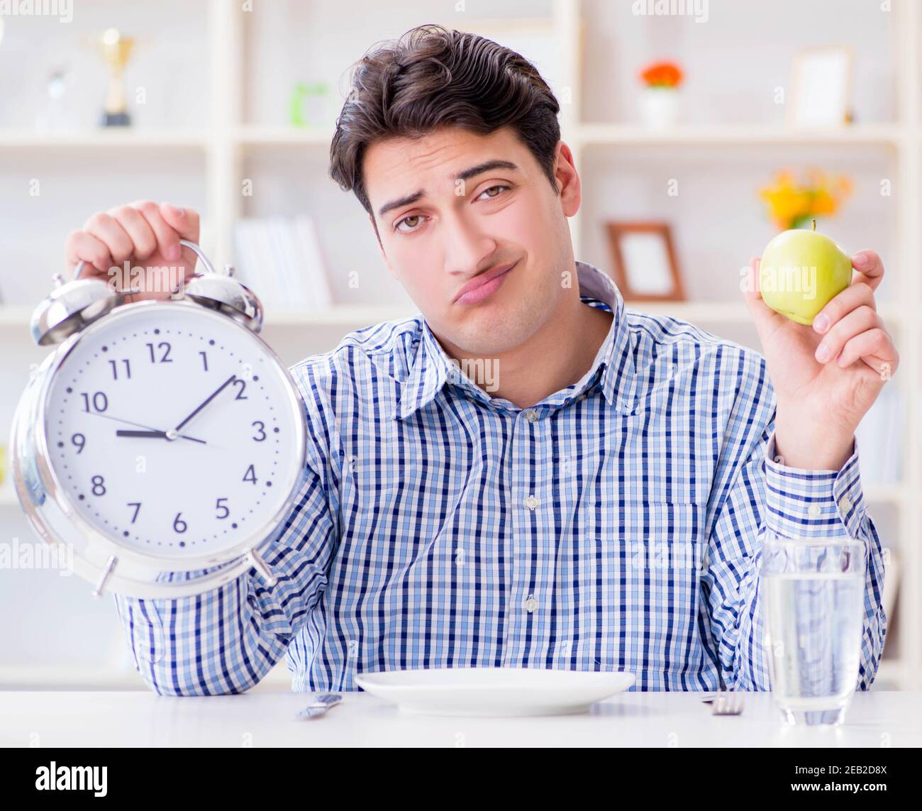 The concept of slow service in the restaurant Stock Photo - Alamy