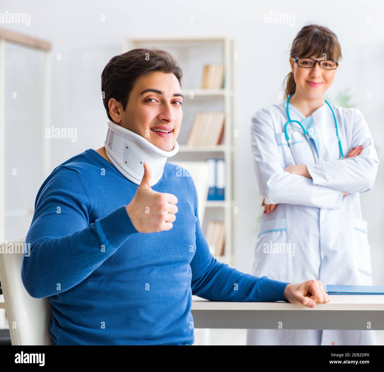 The doctor is explaining to patient with neck injury Stock Photo - Alamy