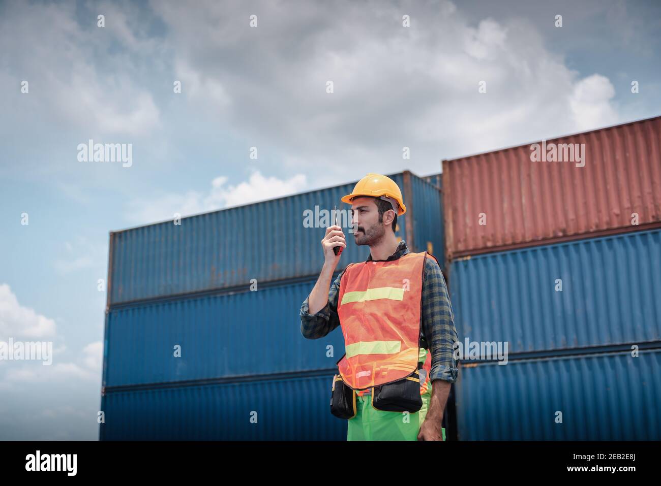 Container Supervisor Control Import/Export While Inspecting Containers ...