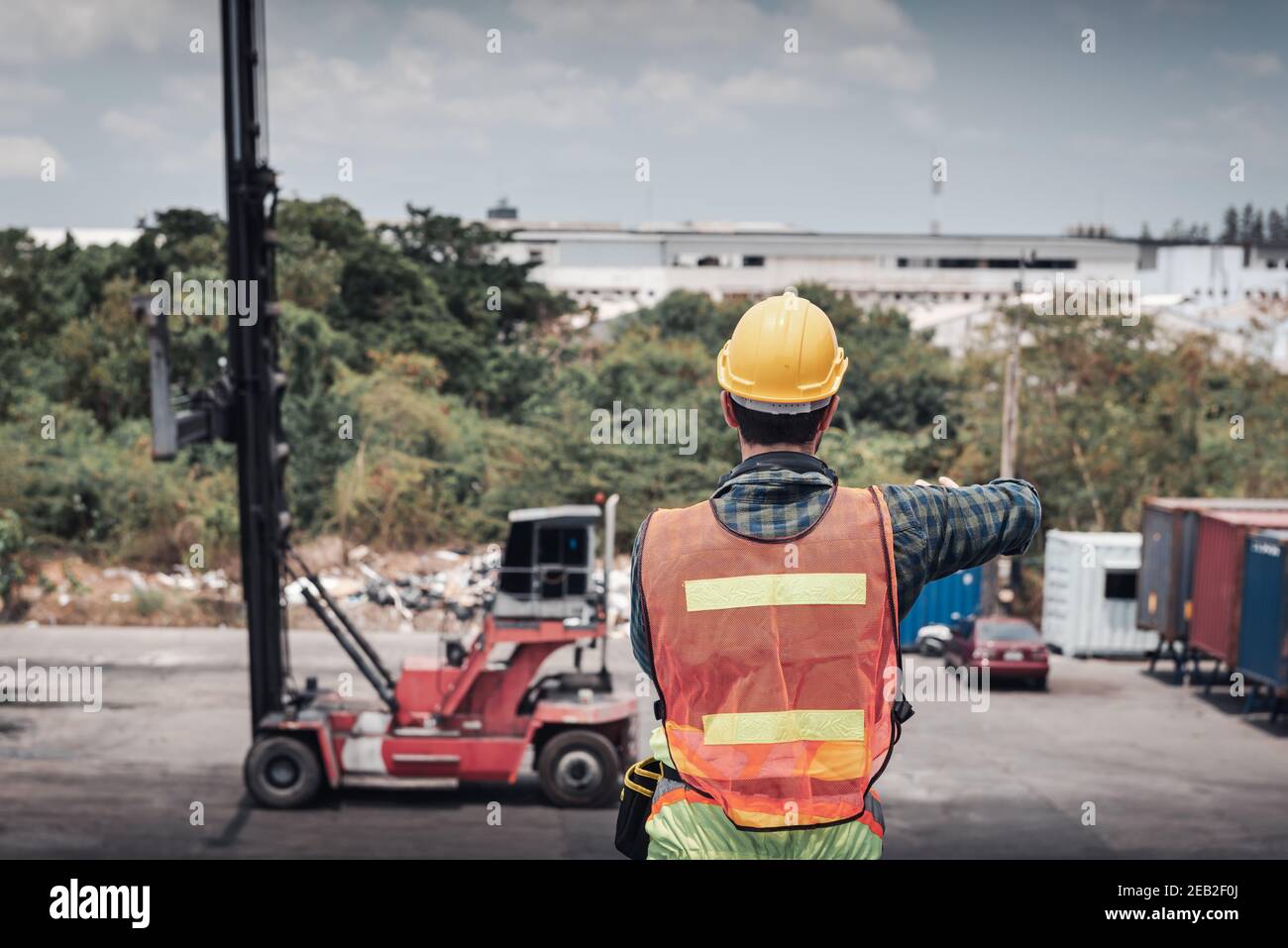 Container Supervisor Control Import/Export While Inspecting Containers ...