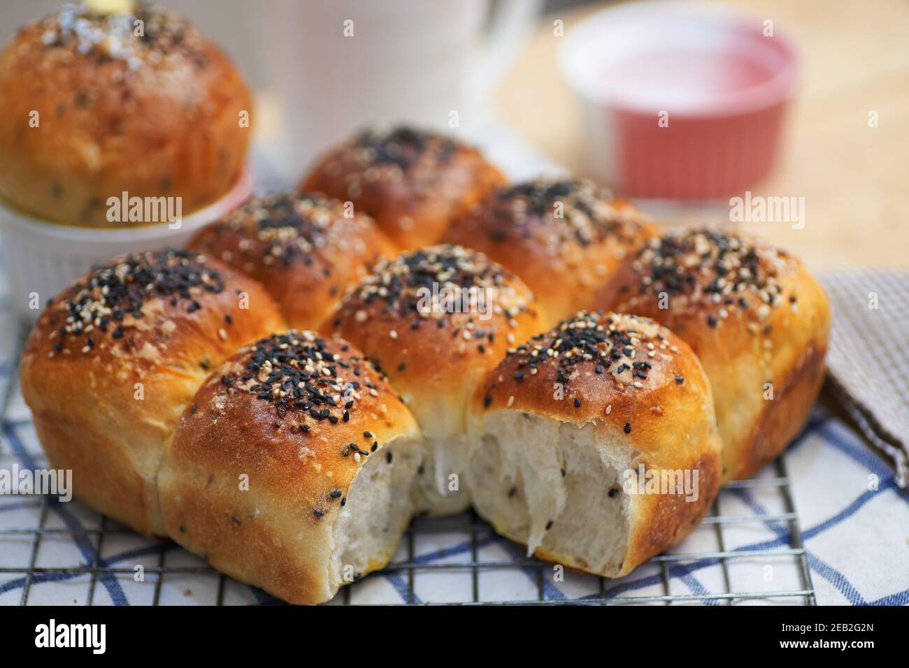 Baked bun on the cooling rack Stock Photo - Alamy