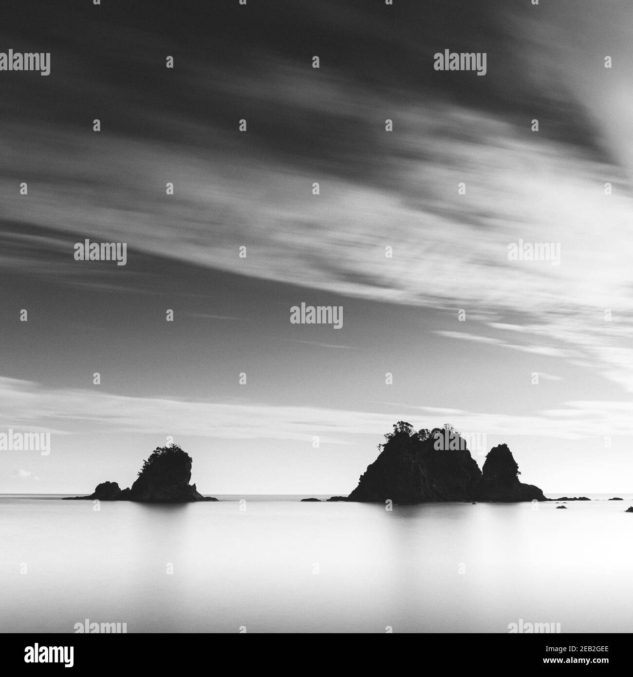 Long exposure shot of sea stacks by the beach in Izu Peninsula ...