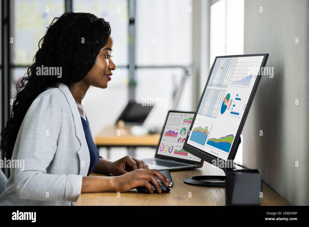 Business Analyst Woman Using Computer Data Tech Stock Photo - Alamy