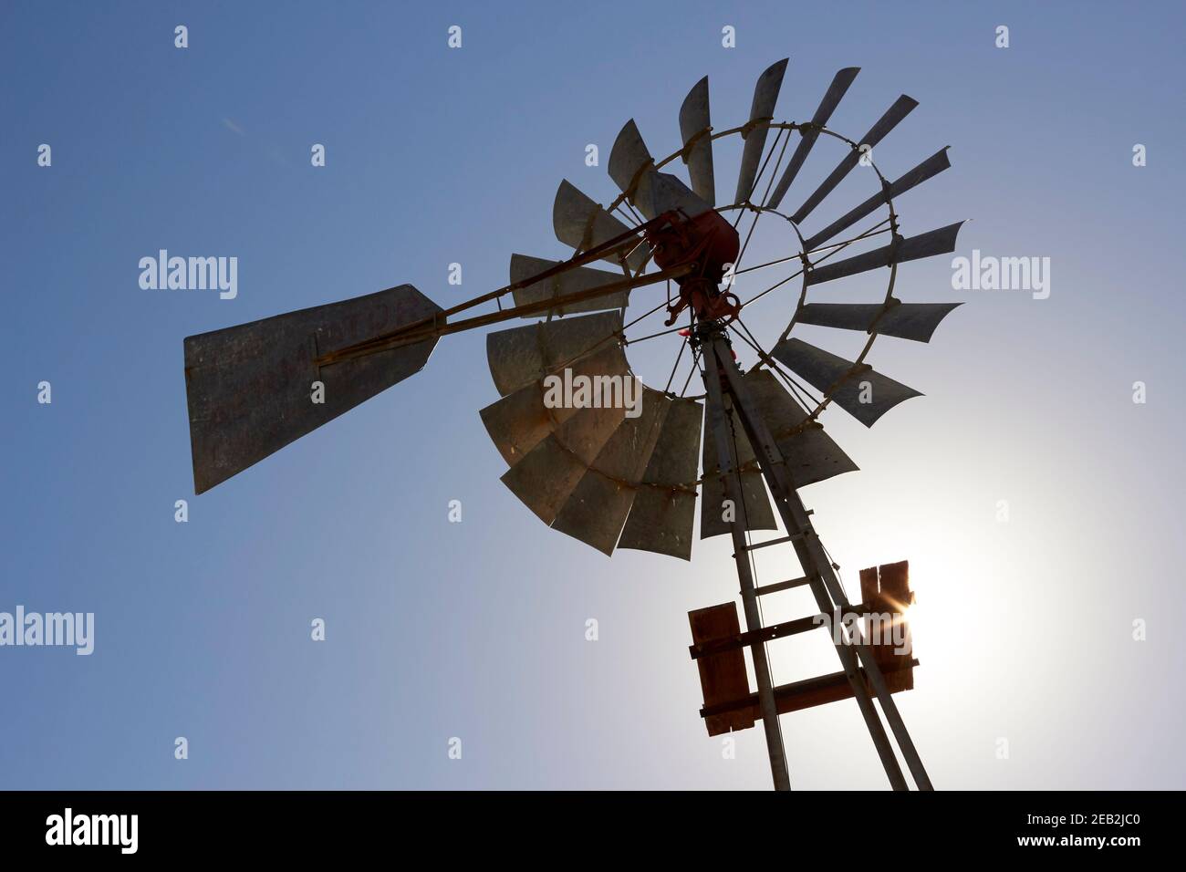 American farm windmill hi-res stock photography and images - Alamy