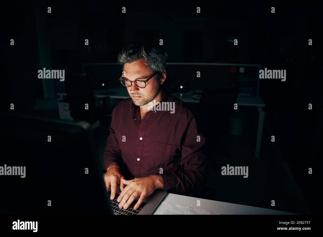 Dark room computer hi-res stock photography and images - Alamy