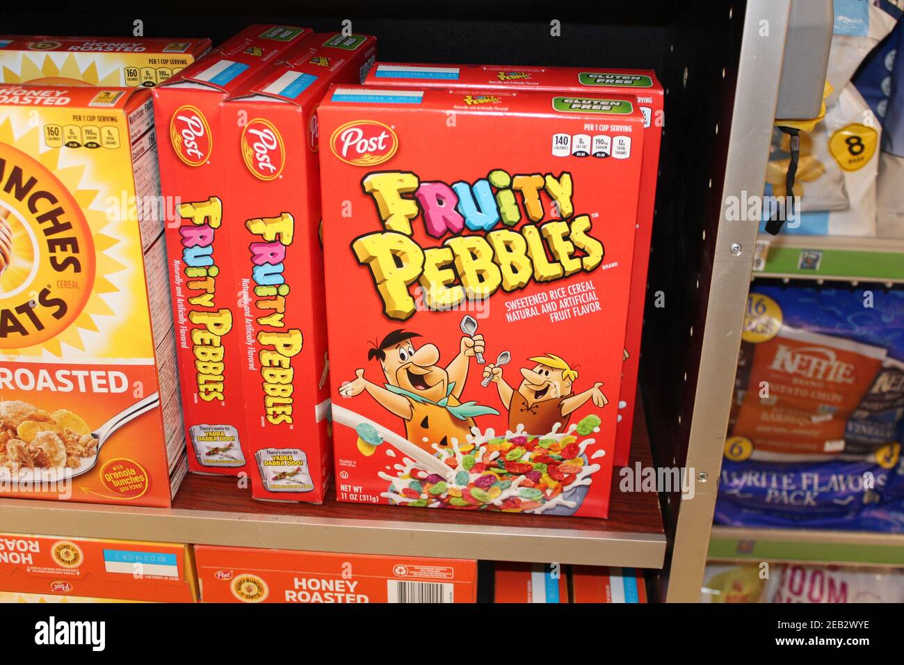 Fruity pebbles hi-res stock photography and images - Alamy
