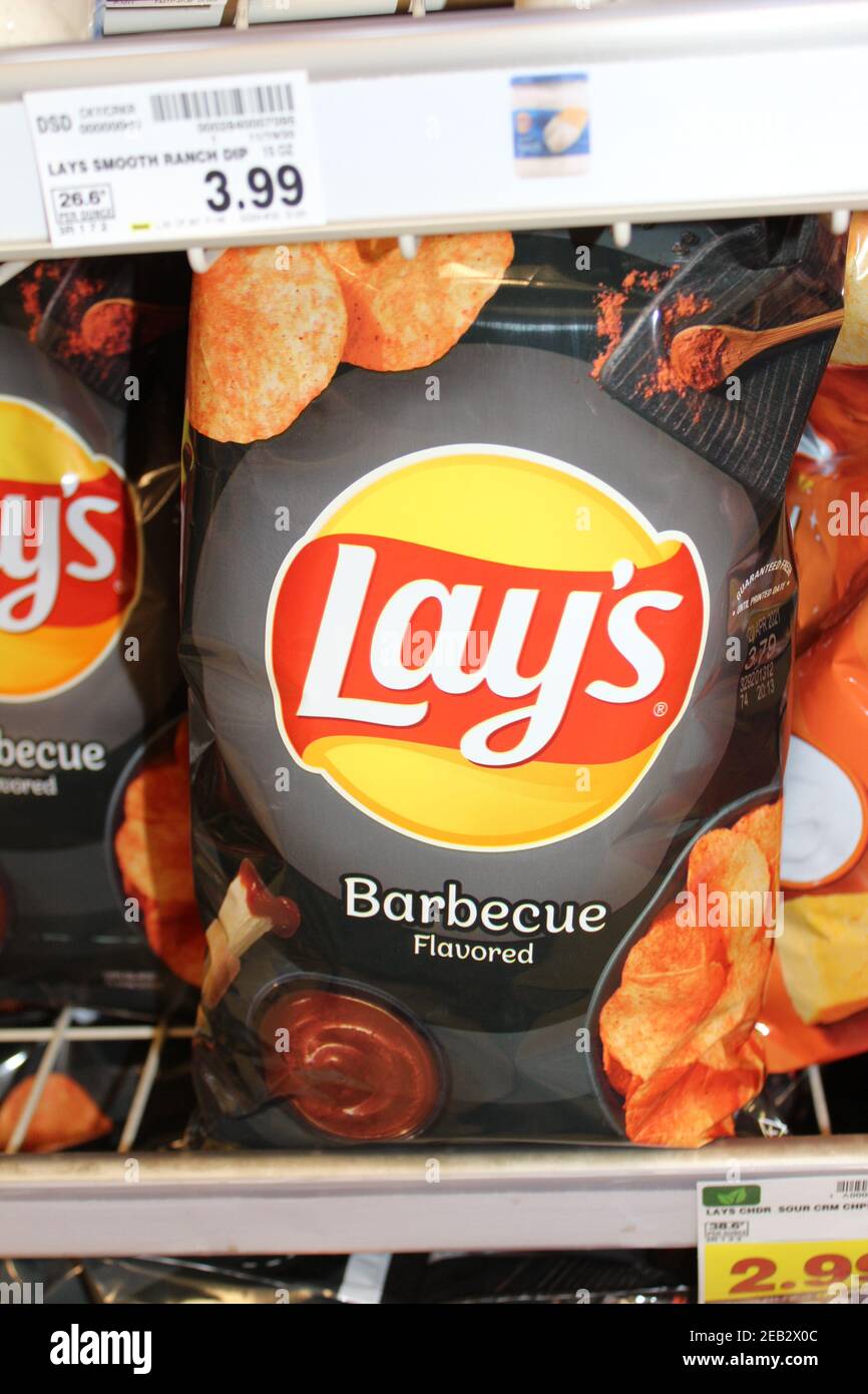 Lays chips hi-res stock photography and images - Alamy