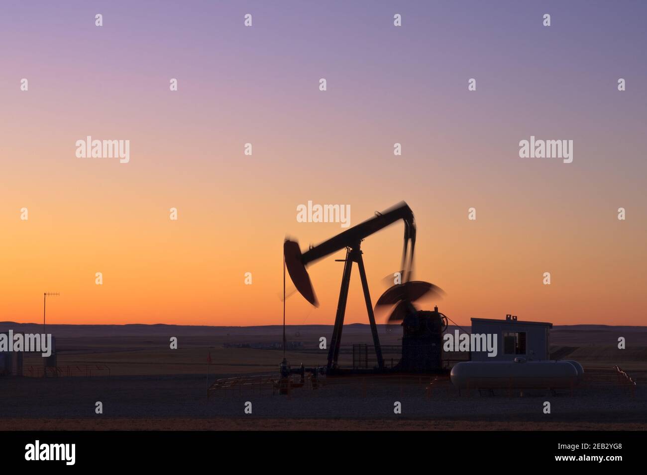 Canada oil business fuel extraction hi-res stock photography and images ...