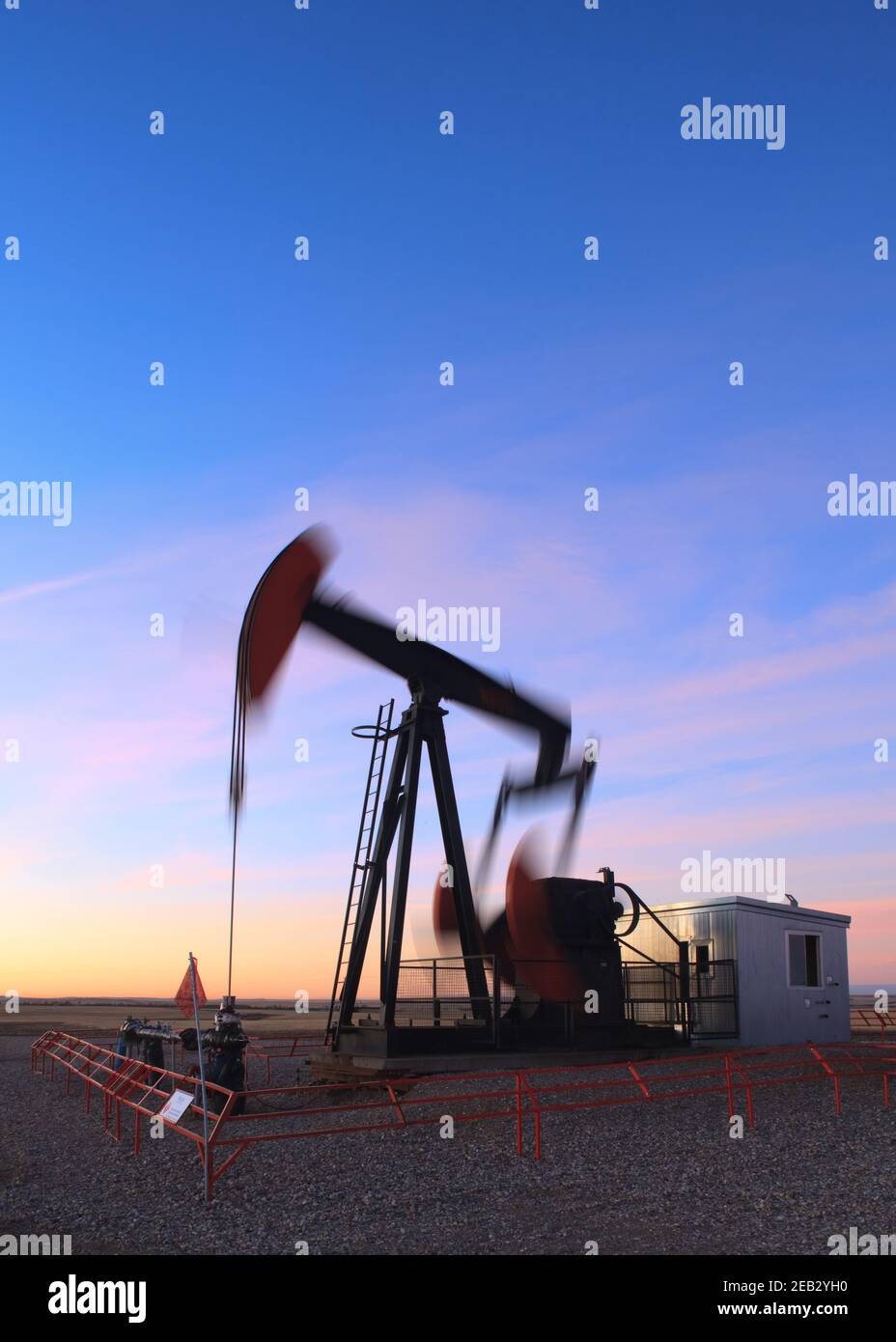 Canada oil business fuel extraction hi-res stock photography and images ...