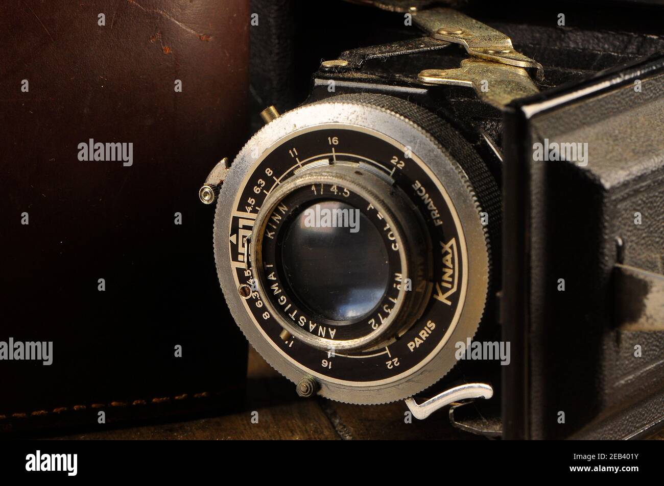 Old 6X9 Kinax french photo camera Stock Photo - Alamy