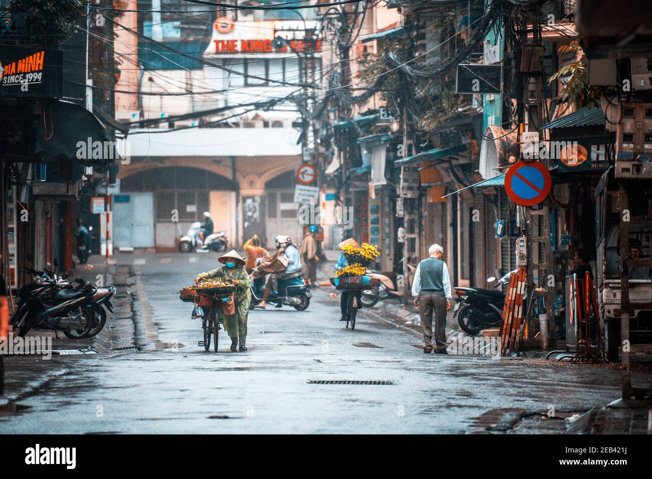Hanoi daily life Stock Photo - Alamy