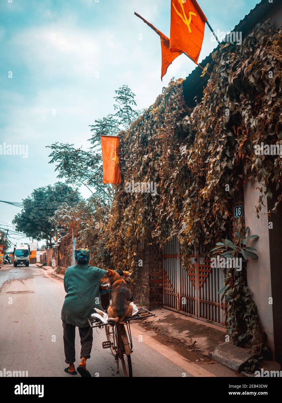 Hanoi daily life Stock Photo - Alamy