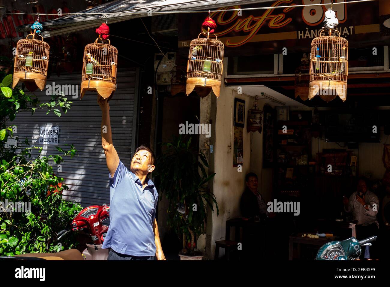 Hanoi daily life Stock Photo - Alamy