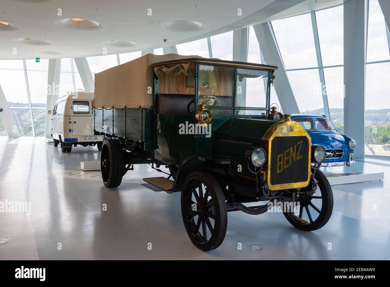 Old mercedes truck hi-res stock photography and images - Alamy