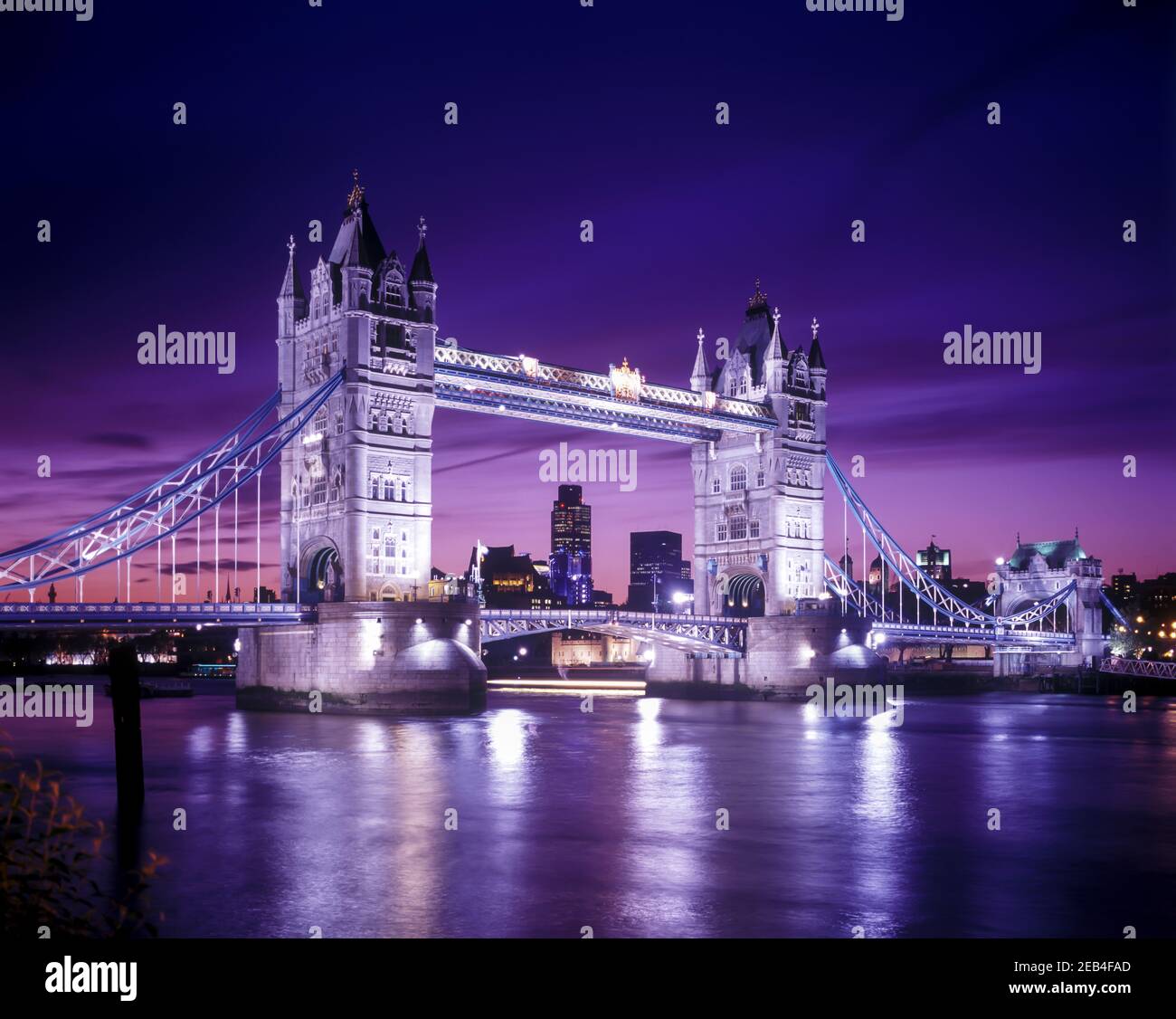 2000 HISTORICAL TOWER BRIDGE (©HORACE JONES & JOHN WOLFE BARRY 1894 ...