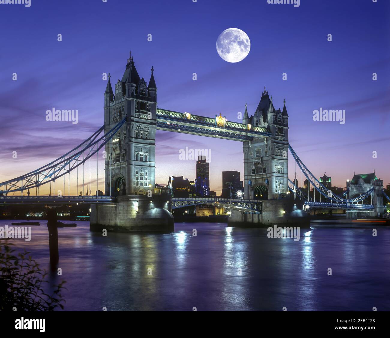 2000 HISTORICAL TOWER BRIDGE (©HORACE JONES & JOHN WOLFE BARRY 1894 ...