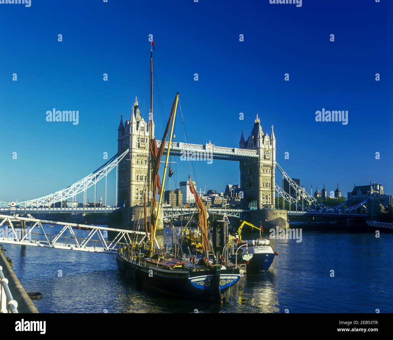 2000 HISTORICAL TOWER BRIDGE (©HORACE JONES & JOHN WOLFE BARRY 1894 ...