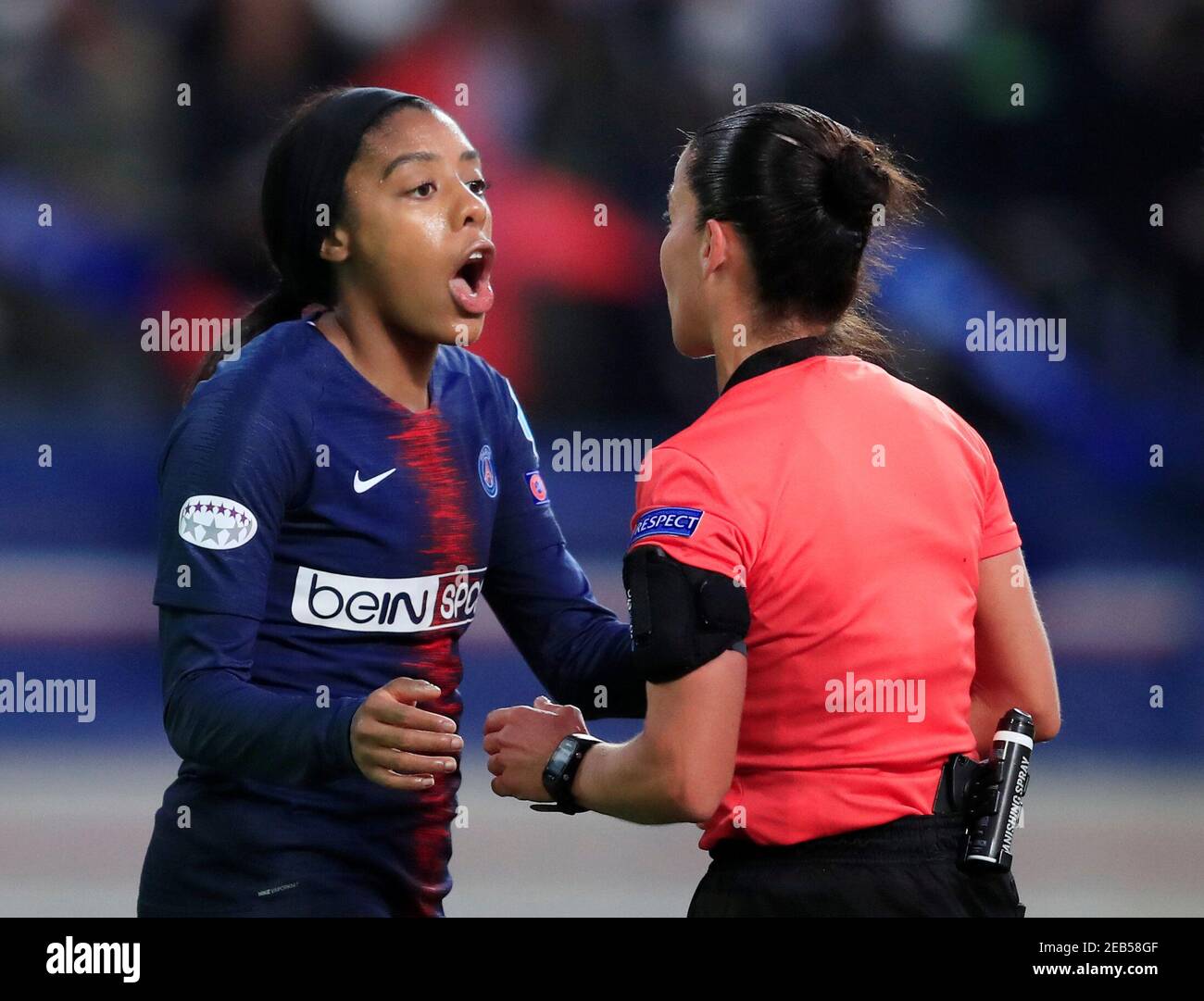 Referee sandra bastos hi-res stock photography and images - Alamy