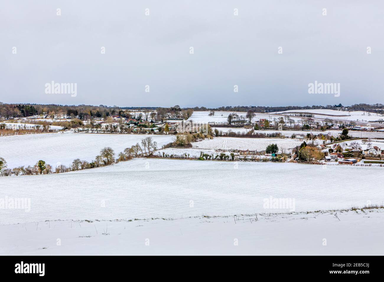 Farm fields in Kent, covered in snow Stock Photo - Alamy